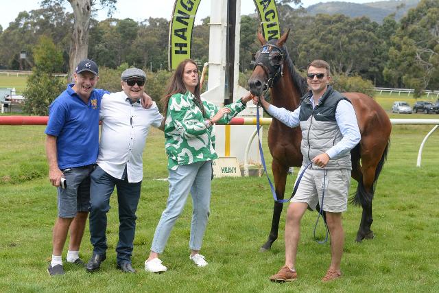 The Cast Off wins on debut